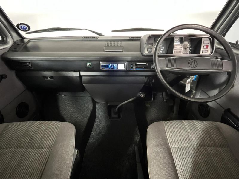 Used Volkswagen Kombi Microbus 2.1i for sale in Kwazulu Natal - Cars.co ...