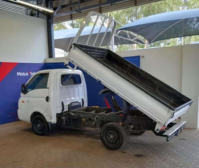 Used Hyundai H100 Bakkie 2.6D Tipper for sale in Gauteng - Cars.co.za ...