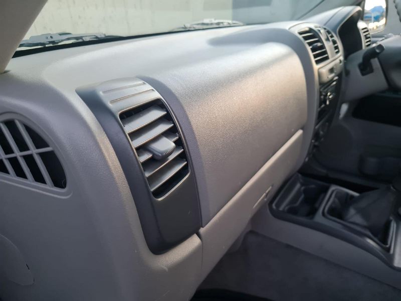 Used Isuzu KB 300 TDi LX Single-Cab for sale in Gauteng - Cars.co.za ...