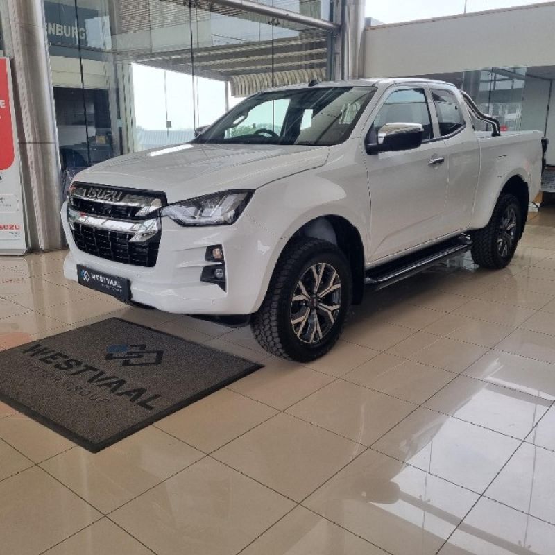 New Isuzu D-Max 3.0 DDI LSE Auto Extended Cab for sale in North West ...
