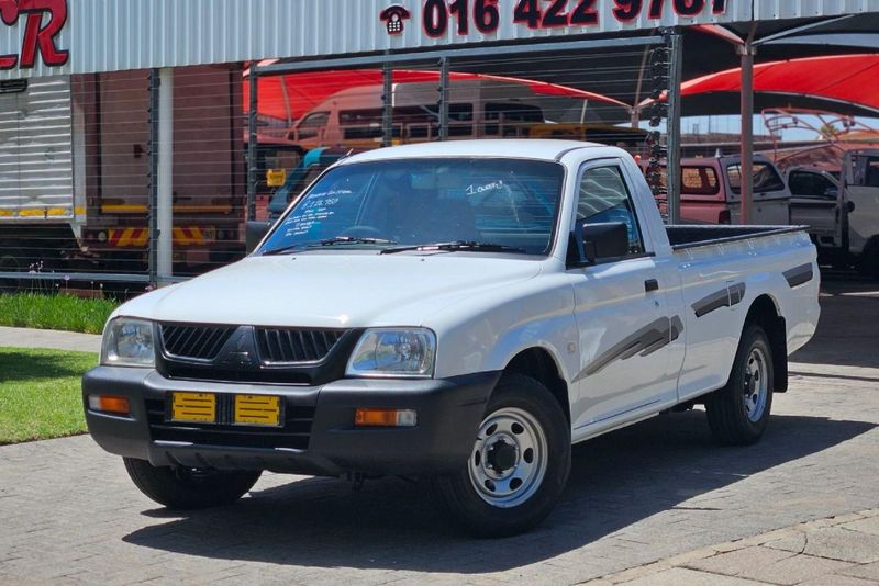 Used Mitsubishi Colt 2000 LWB Single-Cab for sale in Gauteng - Cars.co ...