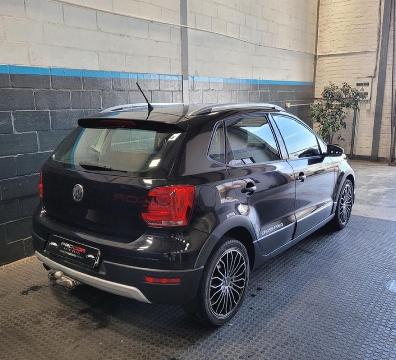 Used Volkswagen Polo 1.6 TDI Cross for sale in Western Cape - Cars.co ...