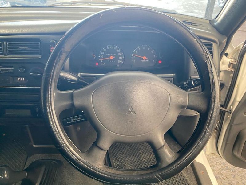 Used Mitsubishi Colt 2000 LWB Single-Cab for sale in Western Cape ...