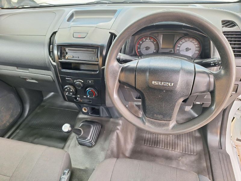 Used Isuzu D-Max 250 HO Fleetside Safety Single-Cab for sale in Gauteng ...