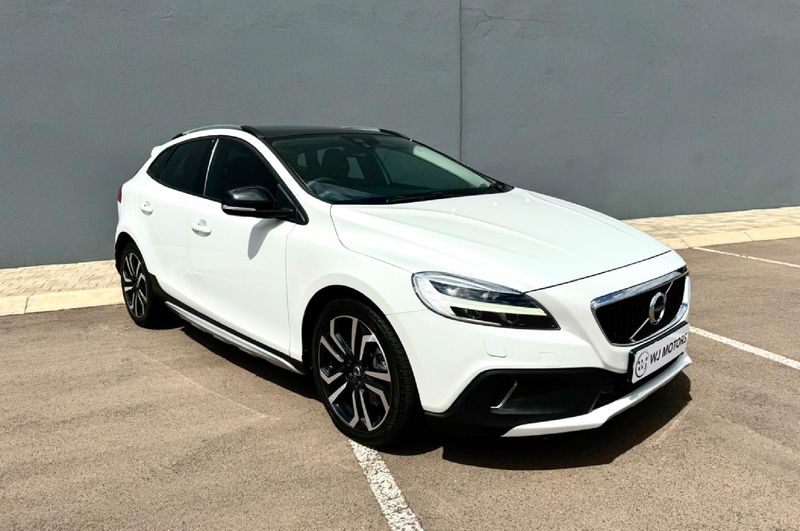 Used Volvo V40 CC D3 Momentum Auto for sale in Gauteng - Cars.co.za (ID ...