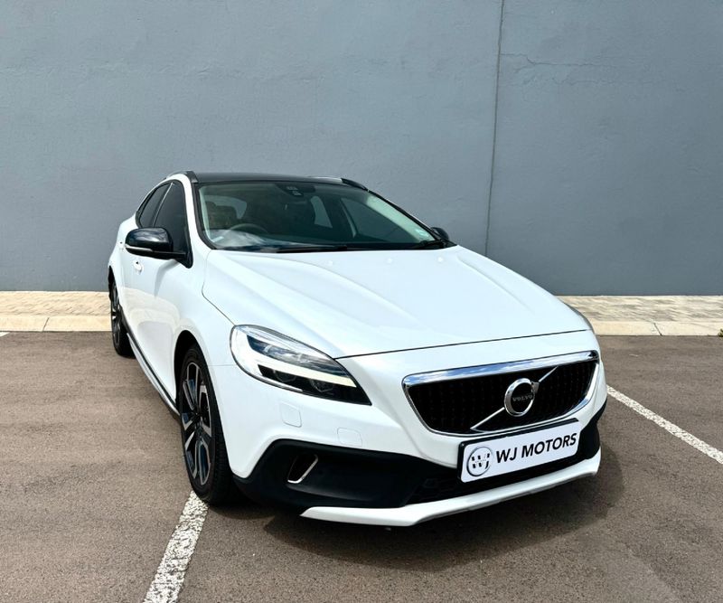 Used Volvo V40 CC D3 Momentum Auto for sale in Gauteng - Cars.co.za (ID ...