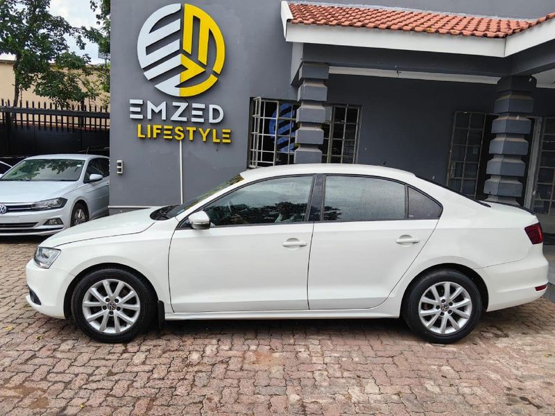 Used Volkswagen Jetta VI 1.6 TDI Comfortline Auto for sale in Gauteng ...
