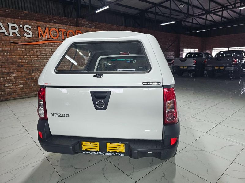 Used Nissan NP200 1.6 CANOPY for sale in Mpumalanga - Cars.co.za (ID ...