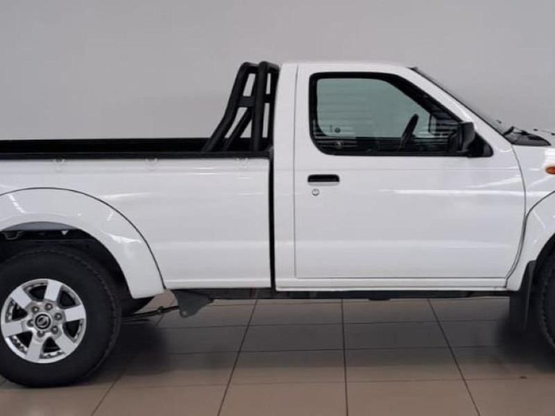Used Nissan NP300 2.5 TDi Hi-Rider Single-Cab for sale in Limpopo ...