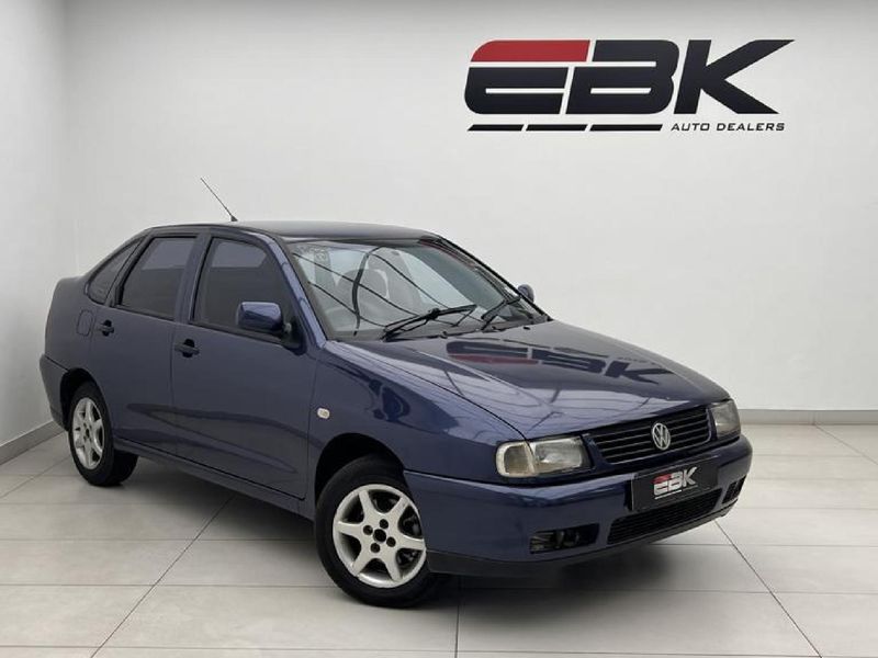 Used Volkswagen Polo Classic 1.8 Lux for sale in Gauteng - Cars.co.za ...
