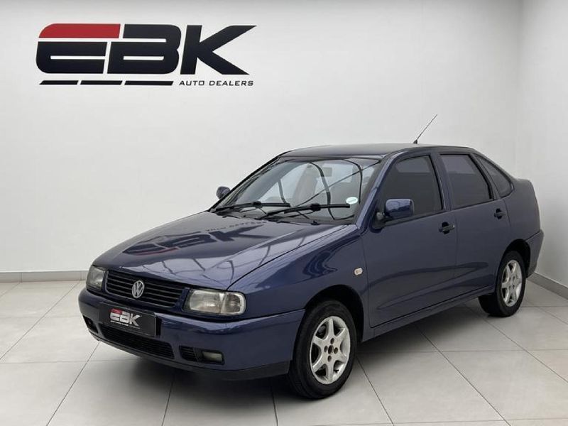 Used Volkswagen Polo Classic 1.8 Lux for sale in Gauteng - Cars.co.za ...