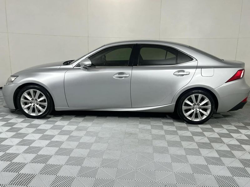 Used Lexus IS 200T EX | 300 EX for sale in Gauteng - Cars.co.za (ID ...