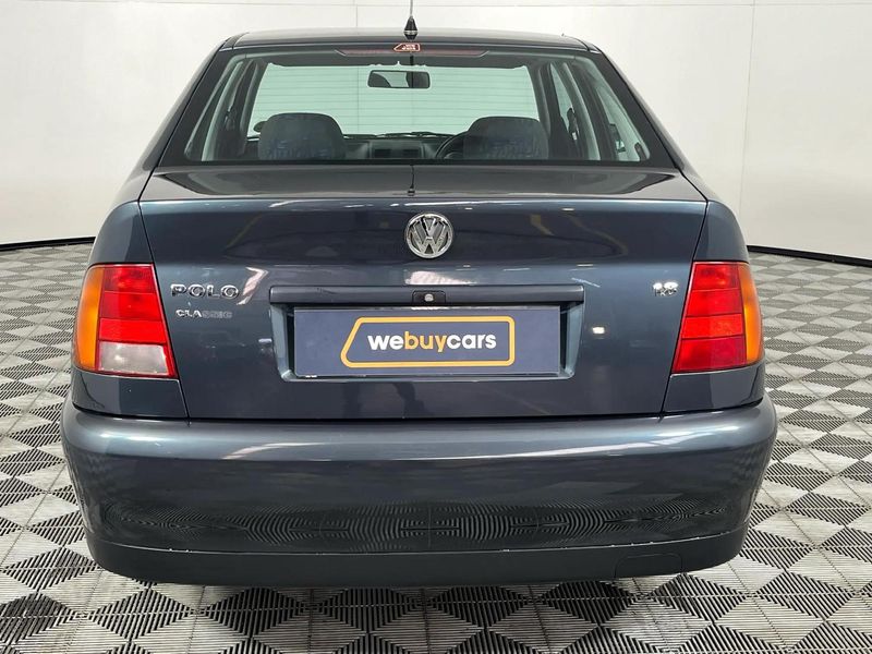 Used Volkswagen Polo Classic 1.8 Lux for sale in Gauteng - Cars.co.za ...