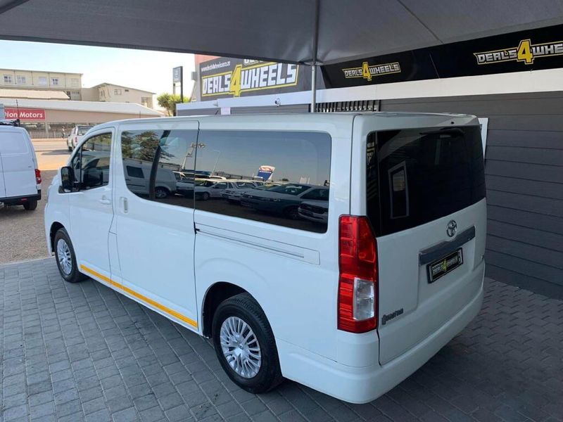 Used Toyota Quantum 2.8 GL 11-seat for sale in Western Cape - Cars.co ...