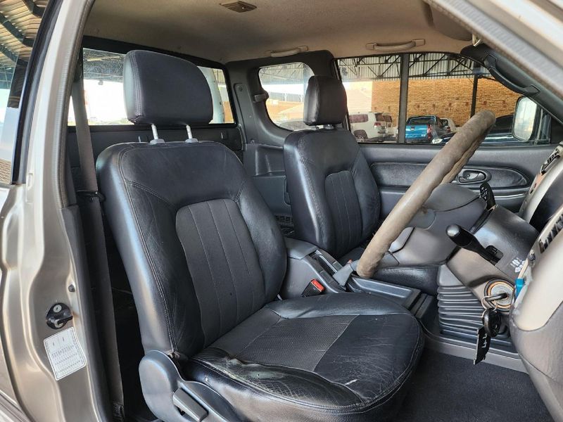 Used Mitsubishi Colt Clubcab 3000i Single-Cab for sale in North West ...