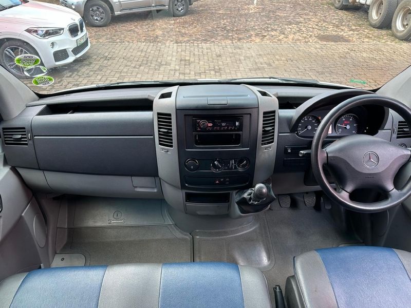 Used Mercedes-Benz Sprinter 311 CDi F/C Panel Van for sale in ...