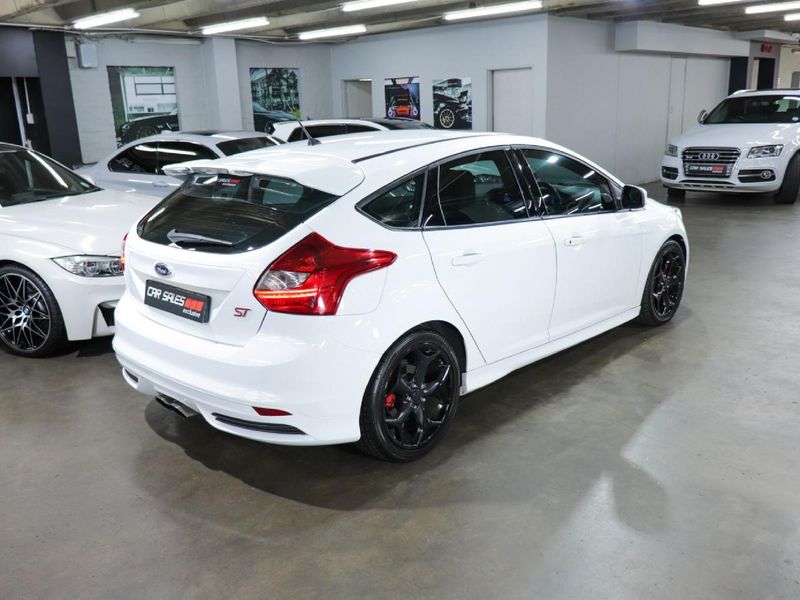 Used Ford Focus 2.0 GTDi ST3 5-dr for sale in Gauteng - Cars.co.za (ID::9326521)