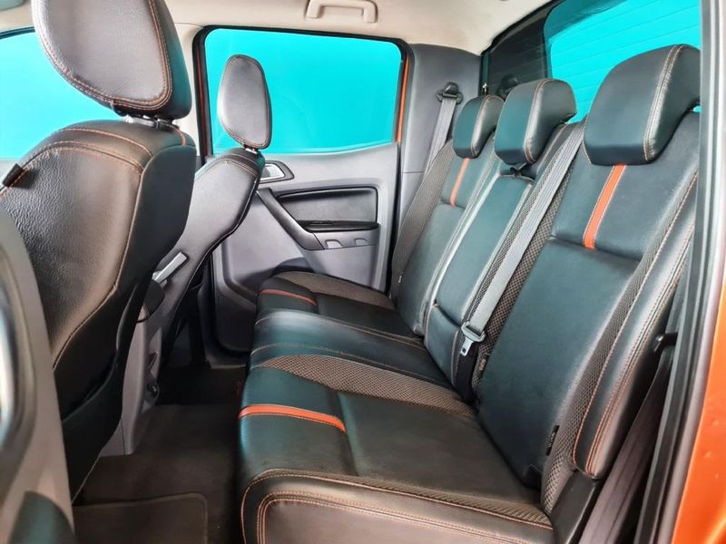 Used Ford Ranger 3.2 TDCi Wildtrak 4x4 Auto Double-Cab for sale in ...