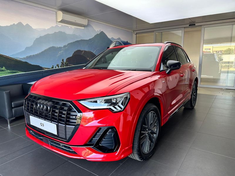 New Audi Q3 Black Edition Auto | 35 TFSI for sale in Gauteng - Cars.co ...
