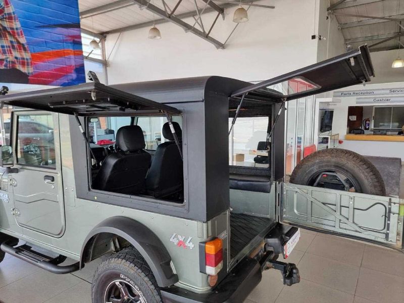 Used Mahindra Thar 2.5 CRDe 4x4 Soft-Top for sale in Gauteng - Cars.co ...