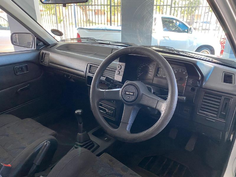 Used Mazda 323 160i Sting for sale in Kwazulu Natal - Cars.co.za (ID ...