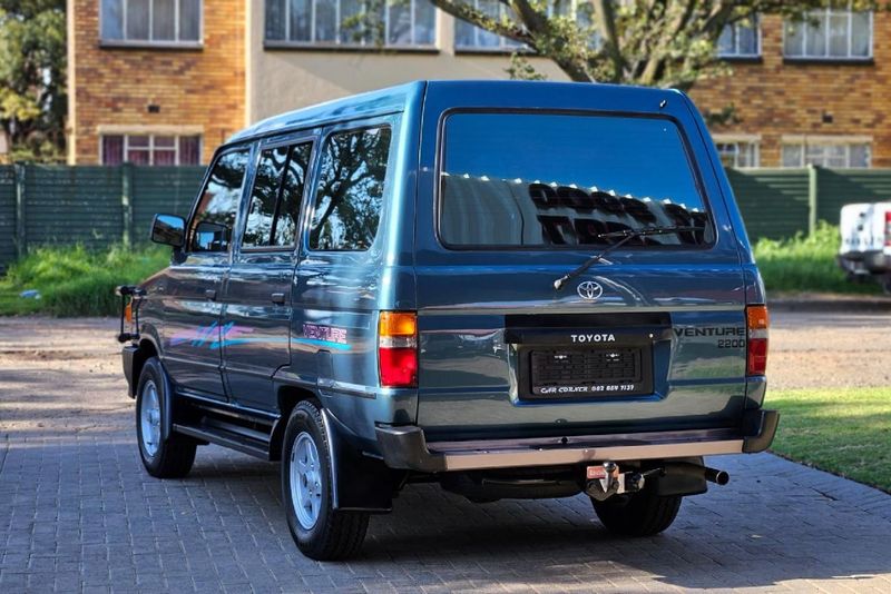 Used Toyota Venture 2200 GLE 5+4 for sale in Gauteng - Cars.co.za (ID ...