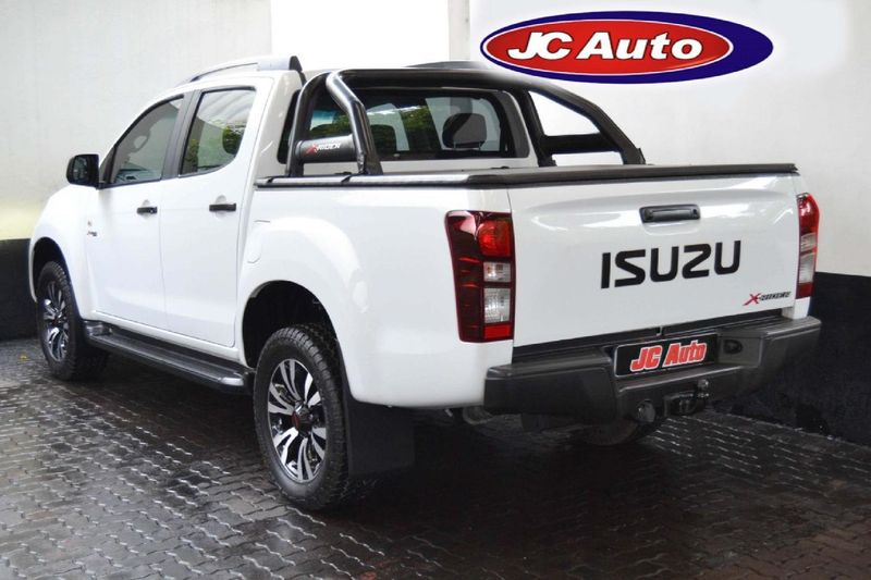 Used Isuzu D-Max 300 X-Rider Auto Double-Cab for sale in Gauteng - Cars ...