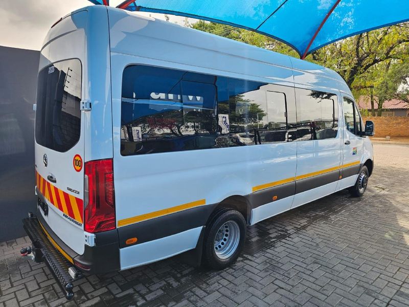 Used Mercedes-Benz Sprinter 516 2.0 CDI Inkanyezi E3 23 Seat B/S for ...