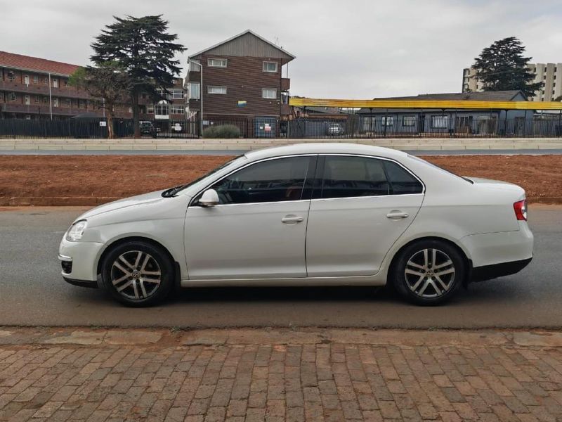 Used Volkswagen Jetta 2.0 FSI Sportline for sale in Gauteng - Cars.co ...