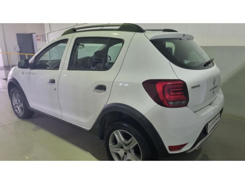 Used Renault Sandero 900T Stepway Expression for sale in Kwazulu Natal ...