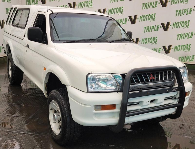 Used Mitsubishi Colt 2400i LWB 4x4 Trailbuster Single-Cab for sale in ...