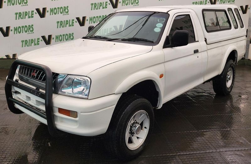 Used Mitsubishi Colt 2400i LWB 4x4 Trailbuster Single-Cab for sale in ...