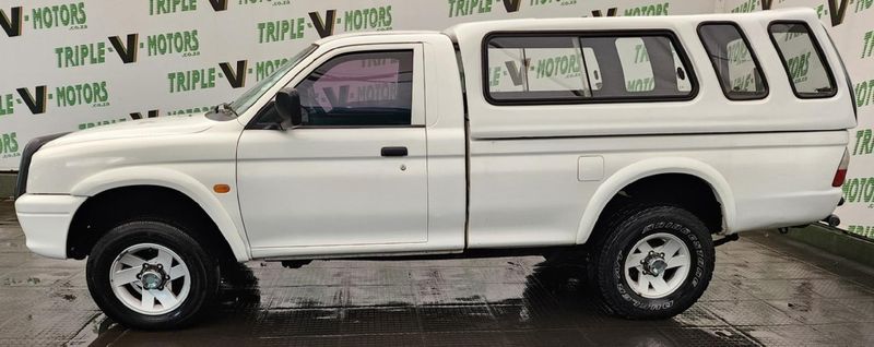Used Mitsubishi Colt 2400i LWB 4x4 Trailbuster Single-Cab for sale in ...