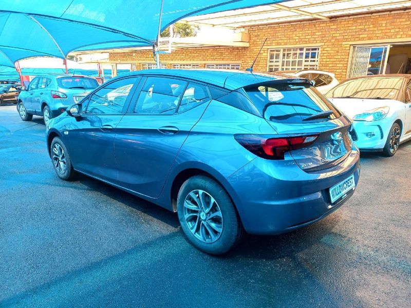 Used Opel Astra 1.0T Essentia 5-dr for sale in Gauteng - Cars.co.za (ID ...