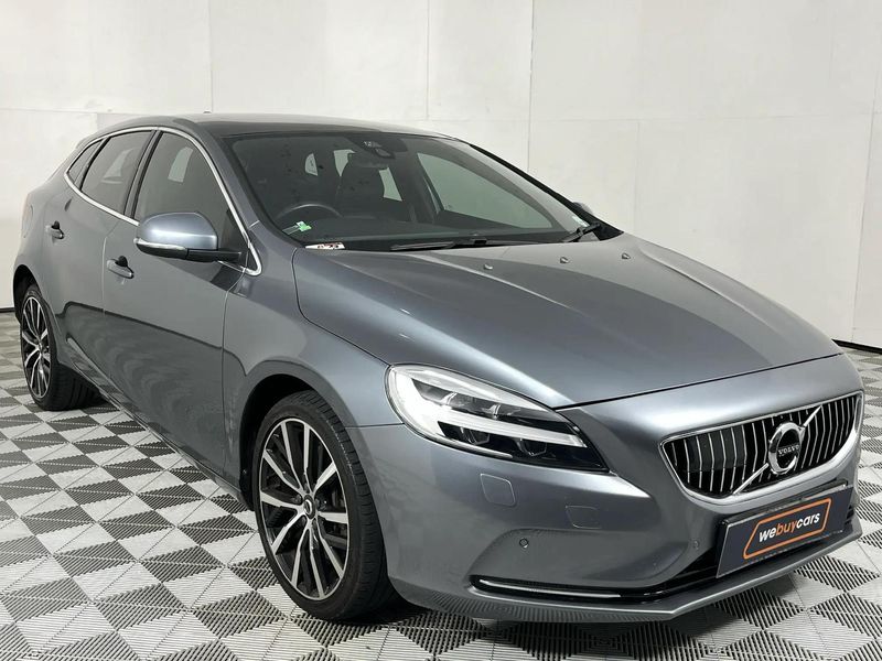 Volvo V40 T2