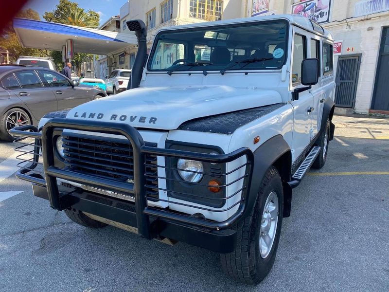 Used Land Rover Defender 110 Puma Station Wagon for sale in Gauteng ...
