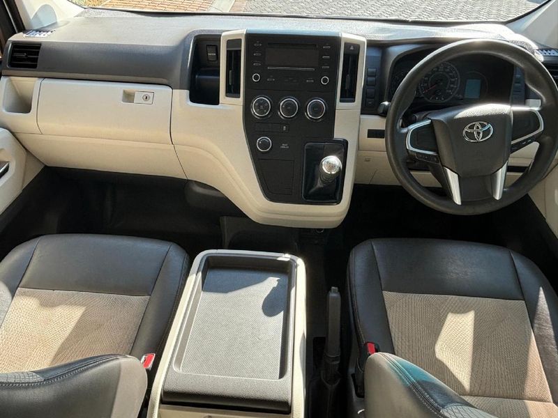 Used Toyota Quantum 2.8 GL 11-seat for sale in Gauteng - Cars.co.za (ID ...