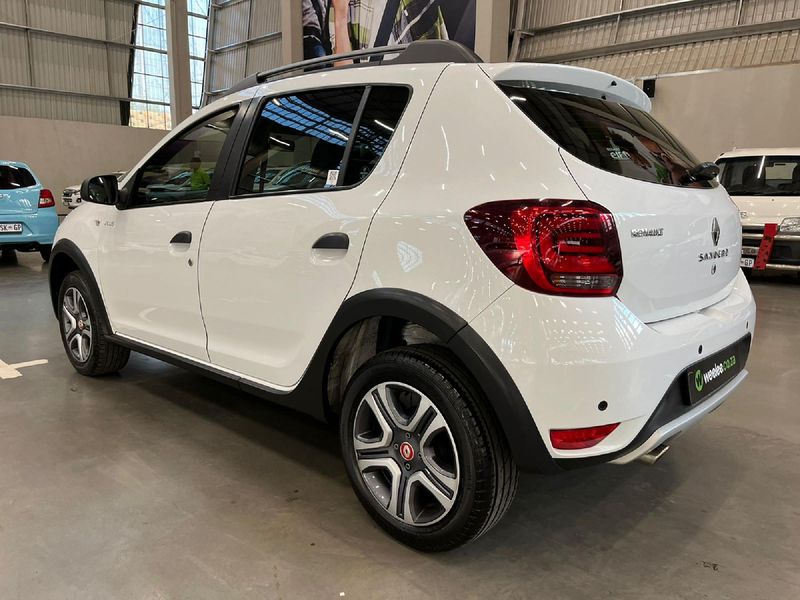 Used Renault Sandero 900T Stepway Plus | Techroad for sale in Gauteng ...