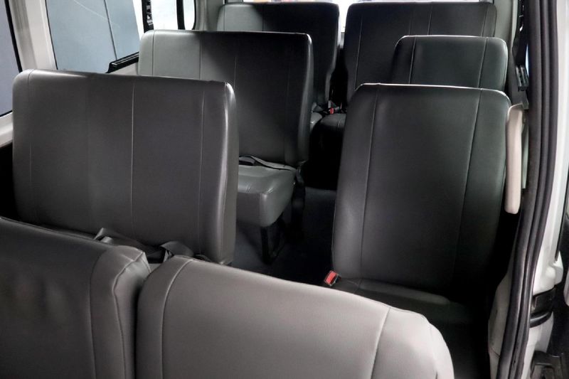 Used Nissan NV350 2.5 16-seat Impendulo for sale in Gauteng - Cars.co ...