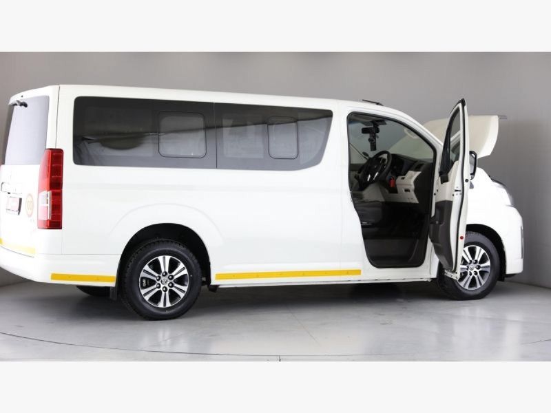 Used Toyota Quantum 2.8 GL 11-seat for sale in Western Cape - Cars.co ...