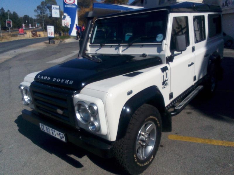 Used Land Rover Defender 110 Fire & Ice Station Wagon for sale in ...