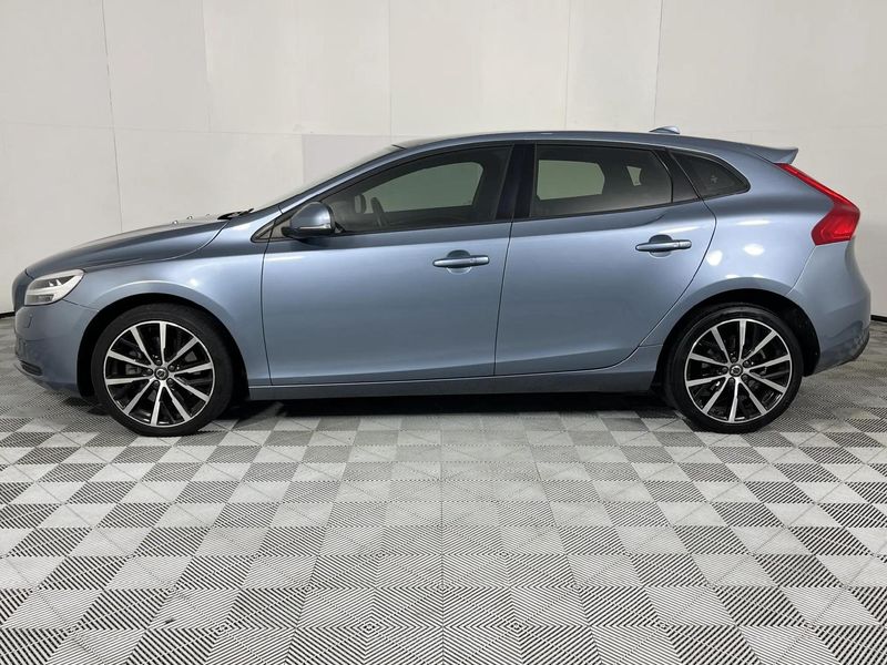Used Volvo V40 D3 Momentum Auto for sale in Eastern Cape - Cars.co.za ...