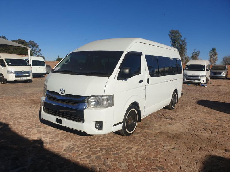 Used Toyota Quantum 2.7 Sesfikile 16-seat for sale in Gauteng - Cars.co ...