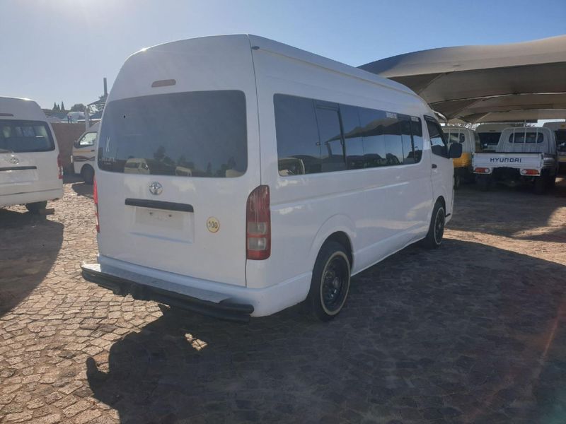 Used Toyota Quantum 2.7 Sesfikile 16-seat for sale in Gauteng - Cars.co ...