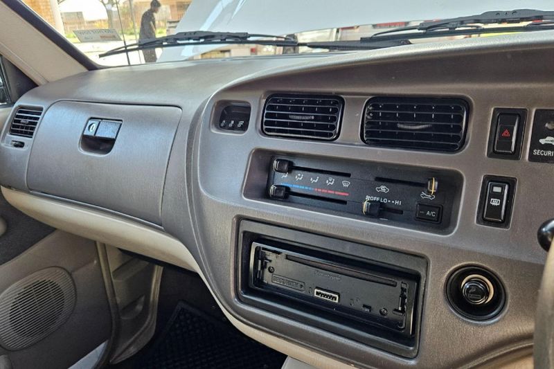 Used Toyota Condor 2400i Estate TX for sale in Gauteng - Cars.co.za (ID ...