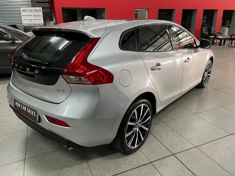 Used Volvo V40 2019 Volvo V40 D3 for sale in Kwazulu Natal - Cars.co.za (ID::9679974)