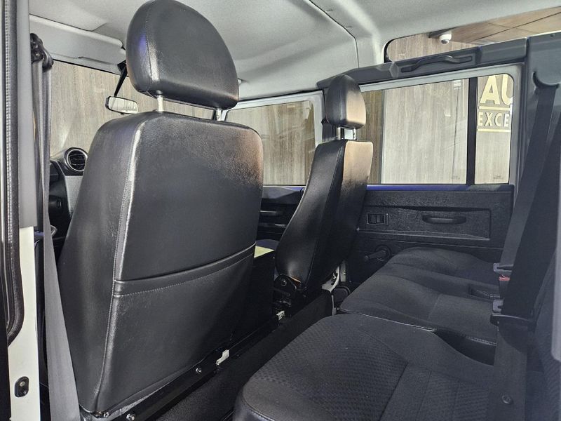 Used Land Rover Defender 110 Puma Station Wagon for sale in Western ...