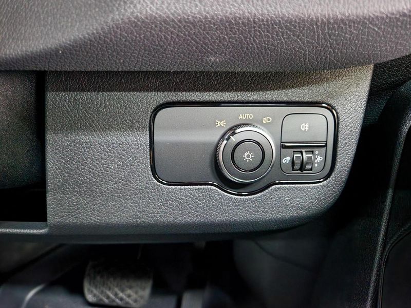 Used Mercedes-Benz Sprinter 319 CDI AWD F/C P/V for sale in Western ...