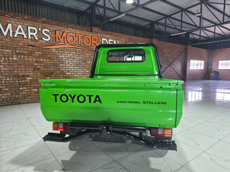 Used Toyota Stallion 2400 D Single-Cab for sale in Mpumalanga - Cars.co ...