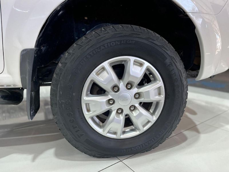 Used Ford Ranger 2.5 TD 4x4 Double-Cab rent to own available for sale ...